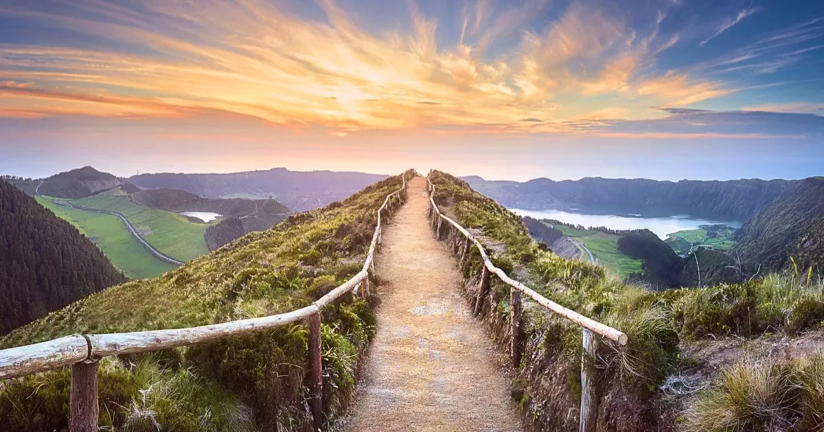 Hiking the Beautiful Miradouro da Boca do Inferno Trail (the Azores)
